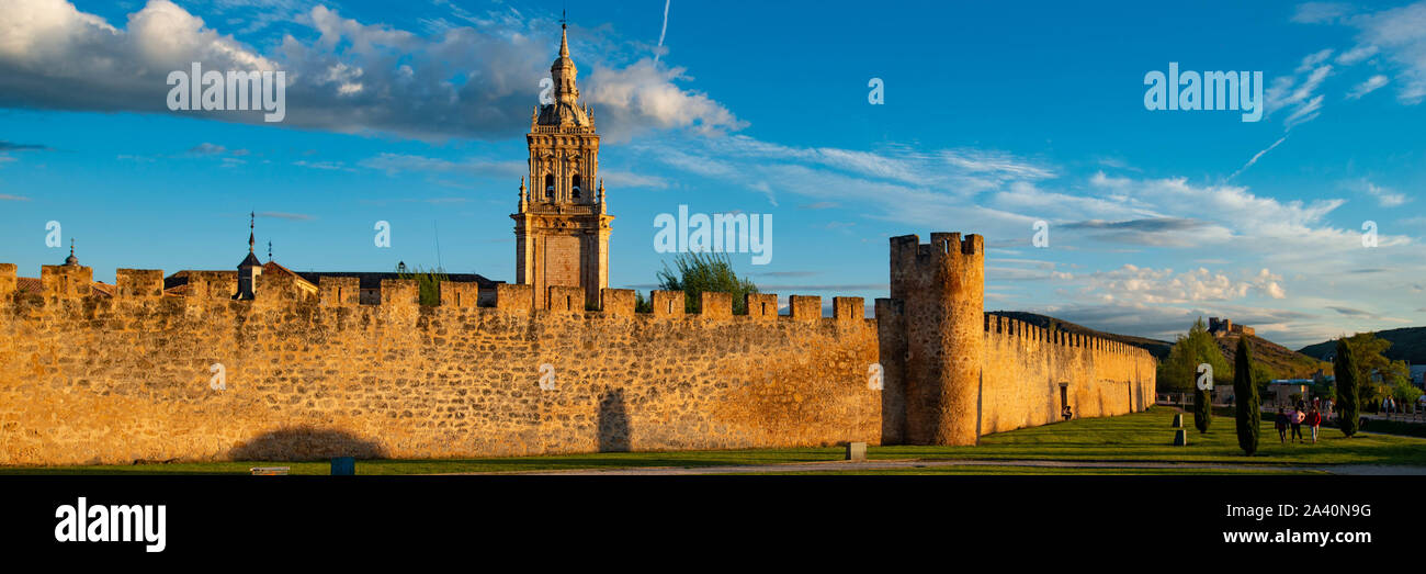 Cultural scenery hi-res stock photography and images - Alamy