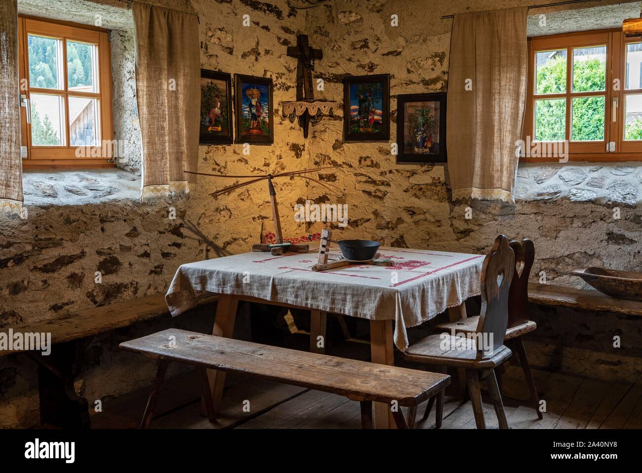 State parlour hi-res stock photography and images - Alamy