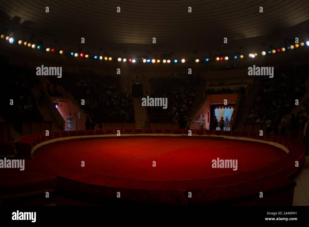 Empty circus arena hi-res stock photography and images - Alamy
