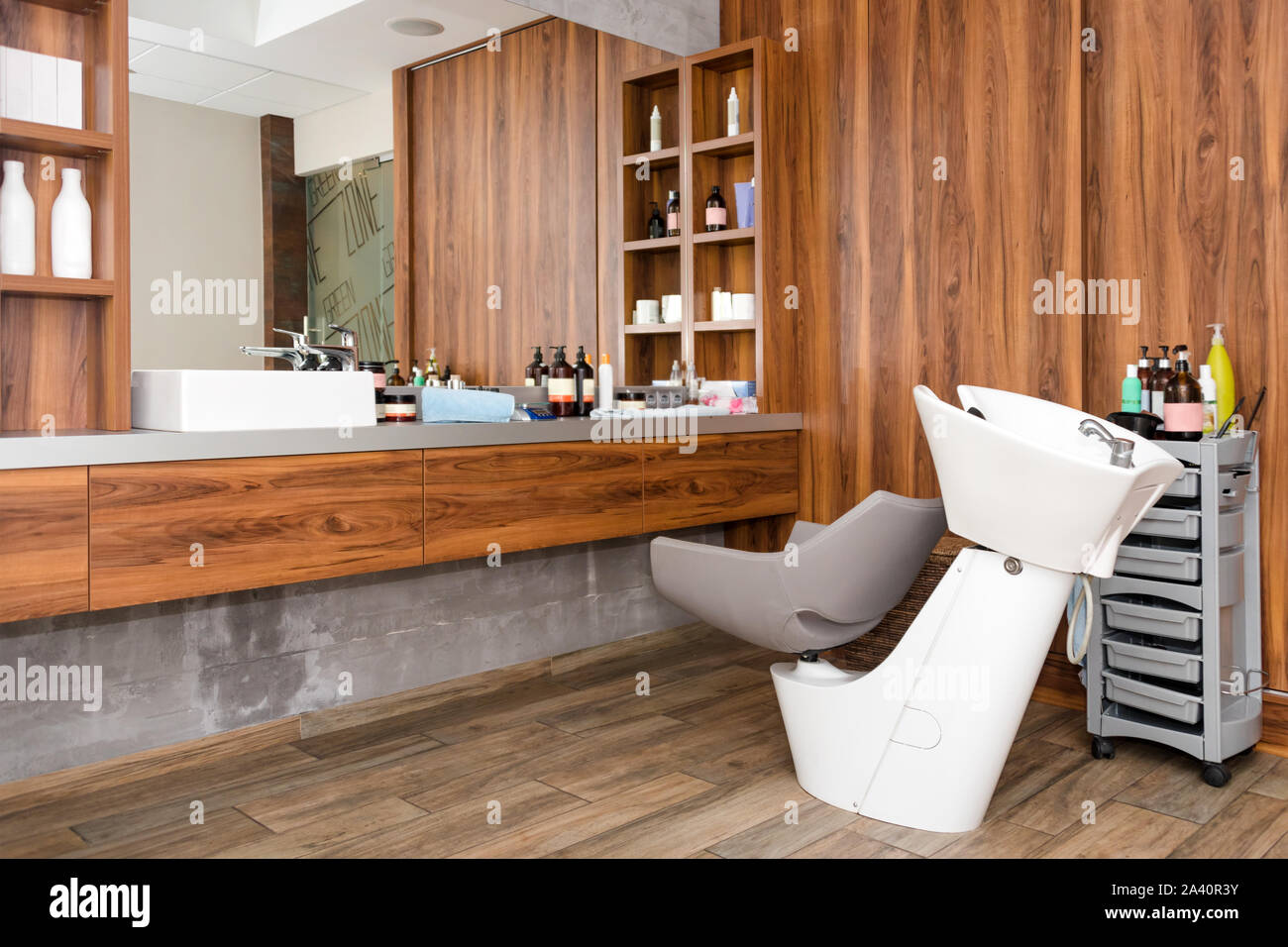 Hairdresser's workplace. Modern beauty salon. Hair salon interior ...