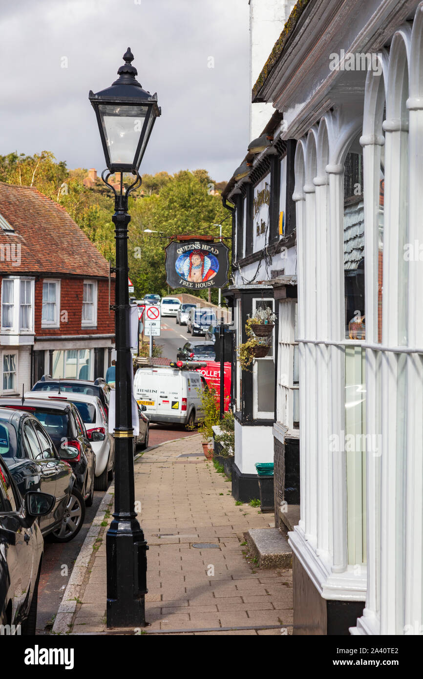 Queens head tavern hi-res stock photography and images - Alamy