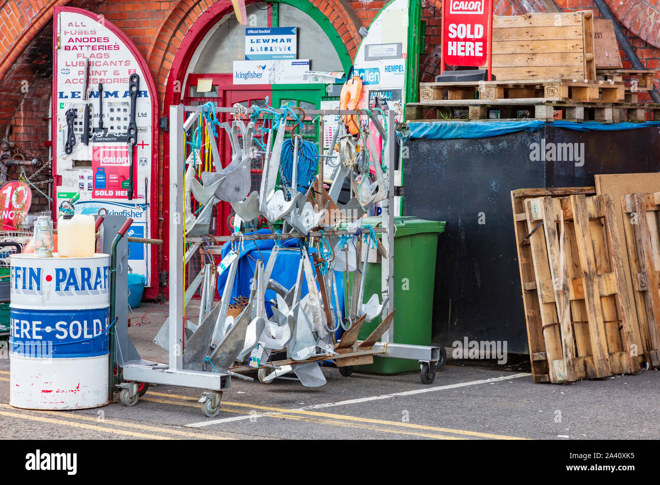 Many small businesses have opened up in the fasionable arches of the ...