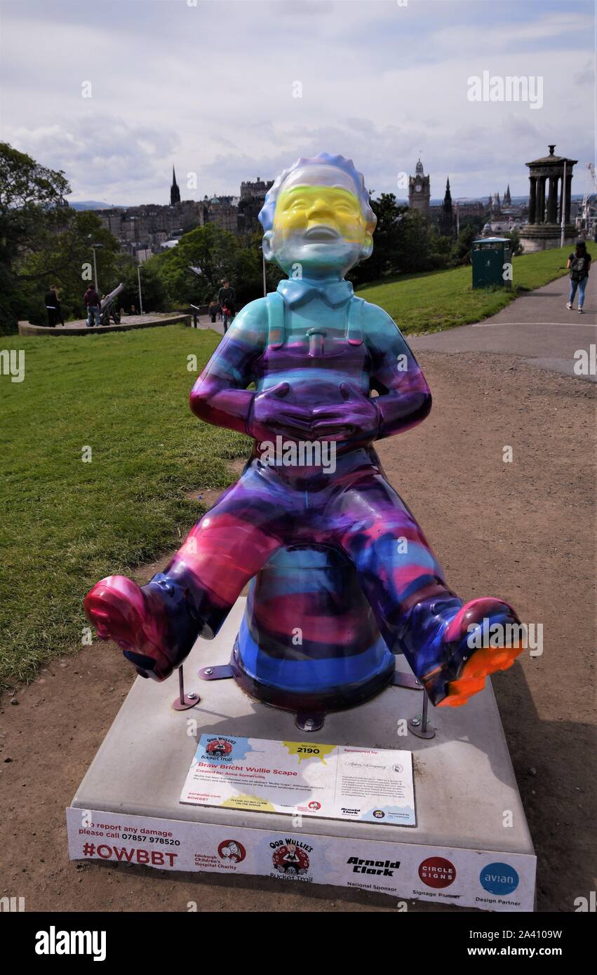 Oor wullie bucket trail hi-res stock photography and images - Alamy