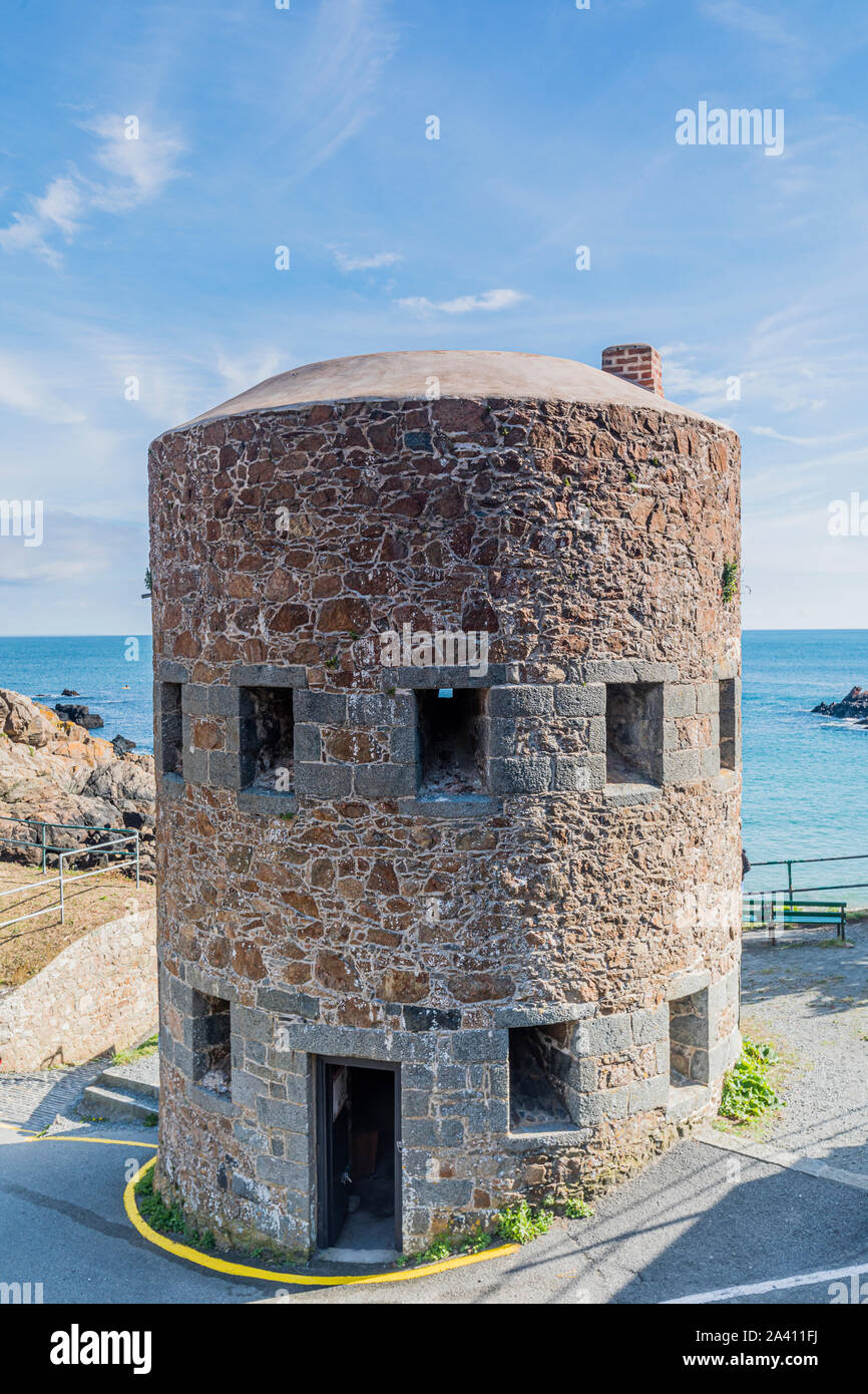 Petit bot hi-res stock photography and images - Alamy