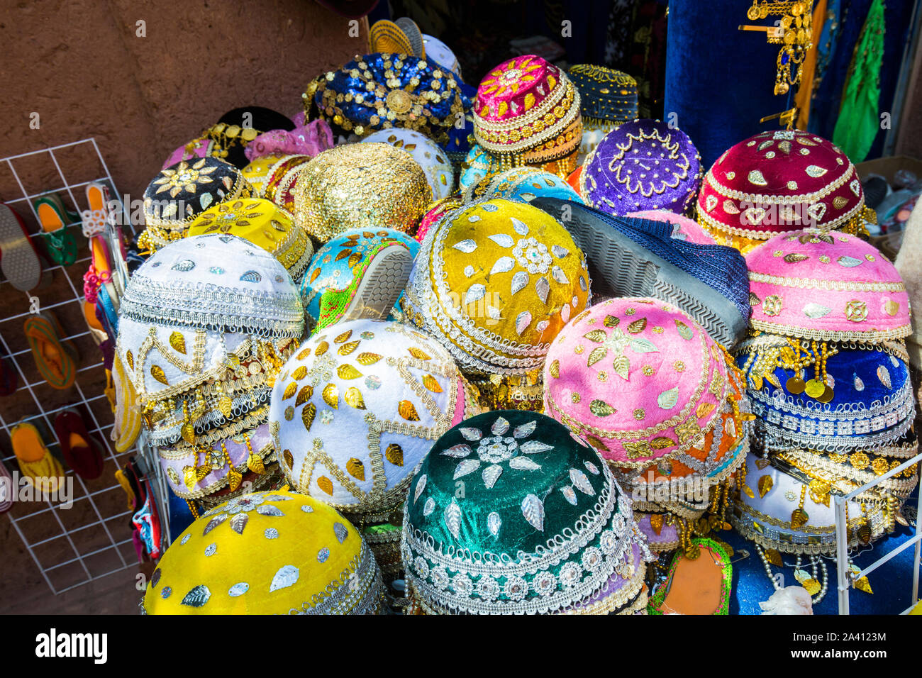 Iranian traditional hat hi-res stock photography and images - Alamy
