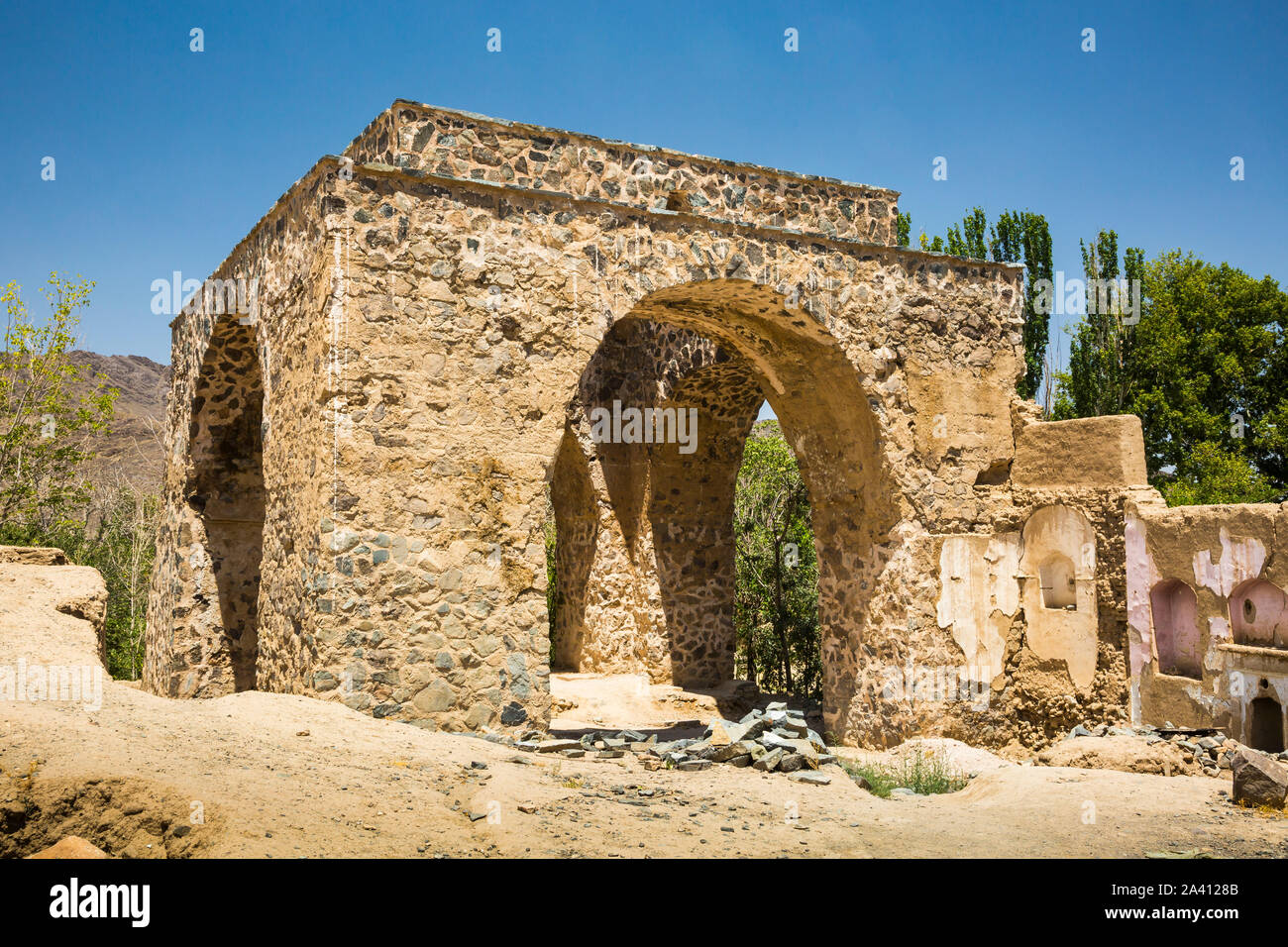 Zoroastrian temple ruins Stock Photo - Alamy