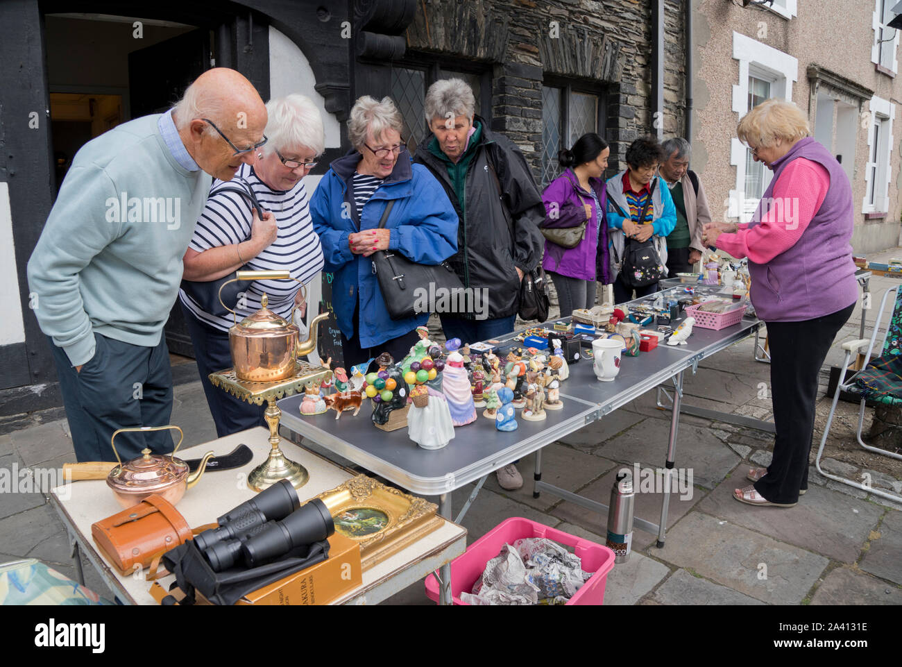 Visitors shopping on market day in Machynlleth,Powys,Wales,UK Stock ...