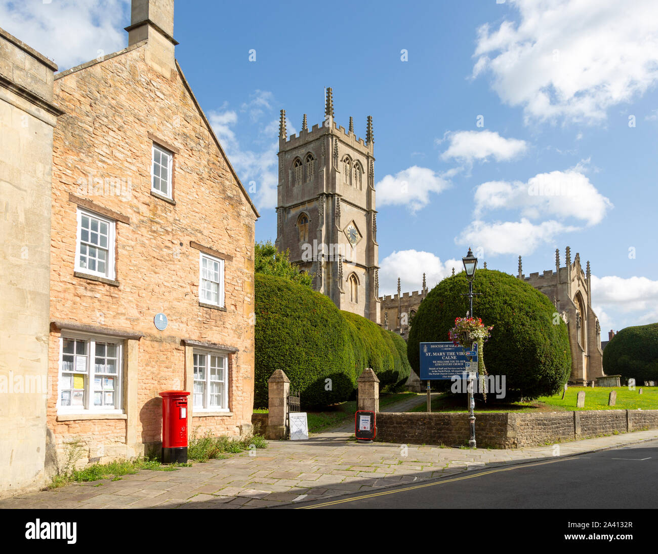 Historic buildings and church of Saint Mary the Virgin, Calne ...