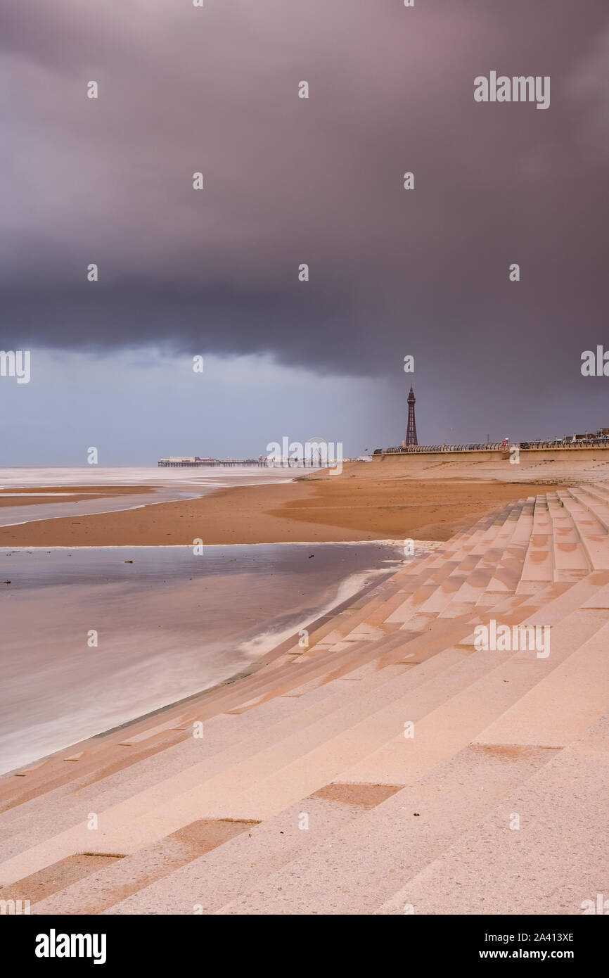 Front of blackpool tower hi-res stock photography and images - Alamy