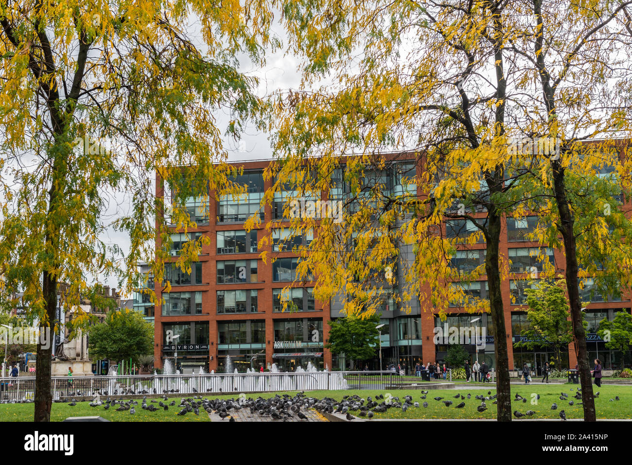 MANCHESTER, ENGLAND - 30 SEPTEMBER, 2018: Rainy autumn day in ...