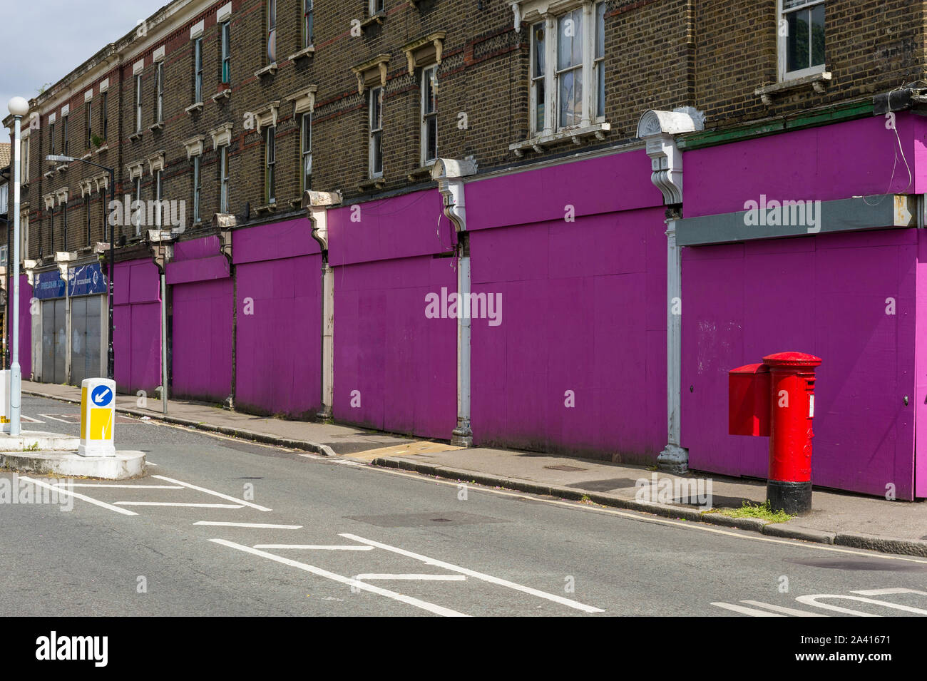 Boarded up shops, Manor Place, London SE17, Britain Stock Photo - Alamy