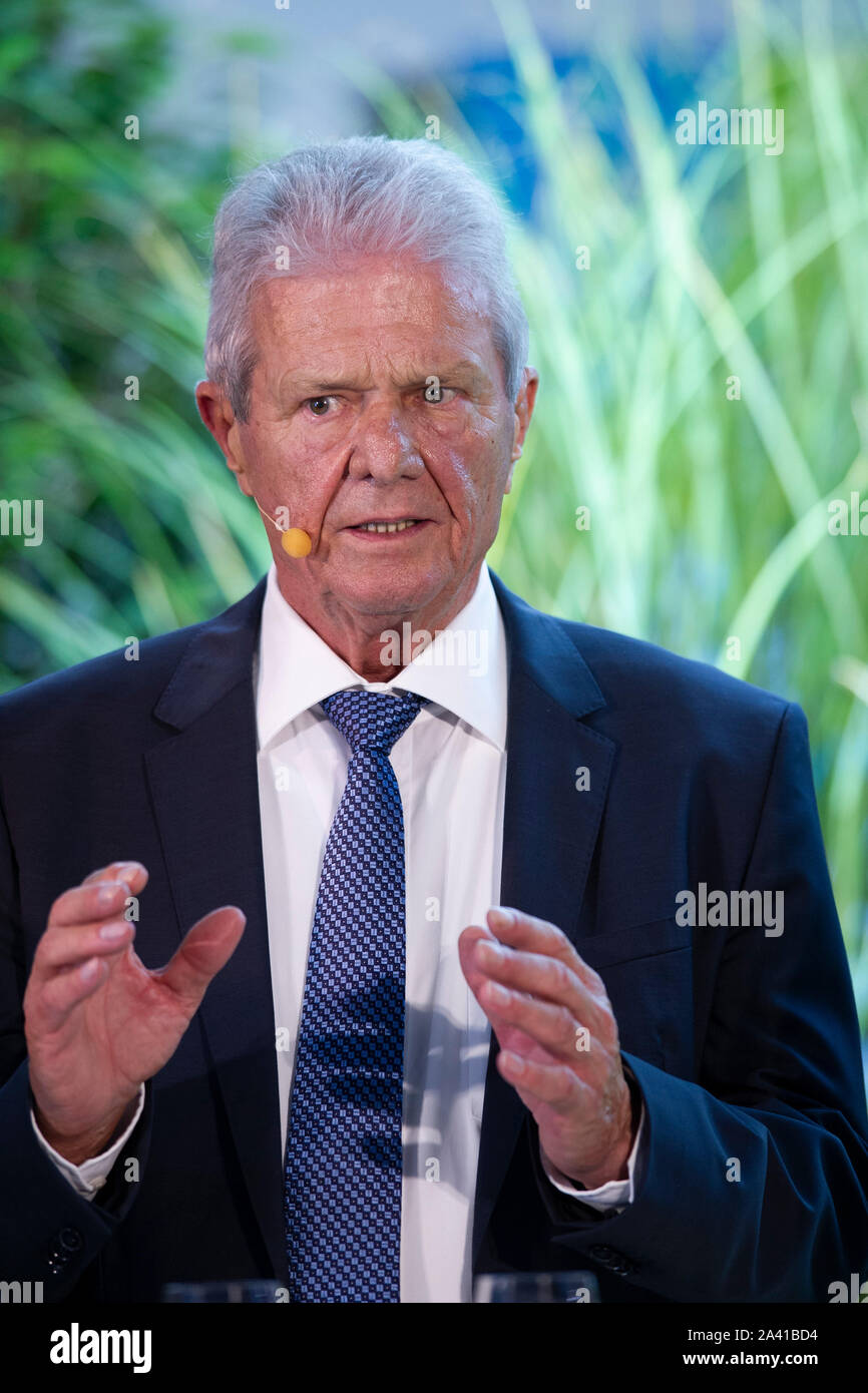 Dietmar HOPP, entrepreneur, SAP founder, donor, opening of the climate arena in Sinsheim, 07.10. ...