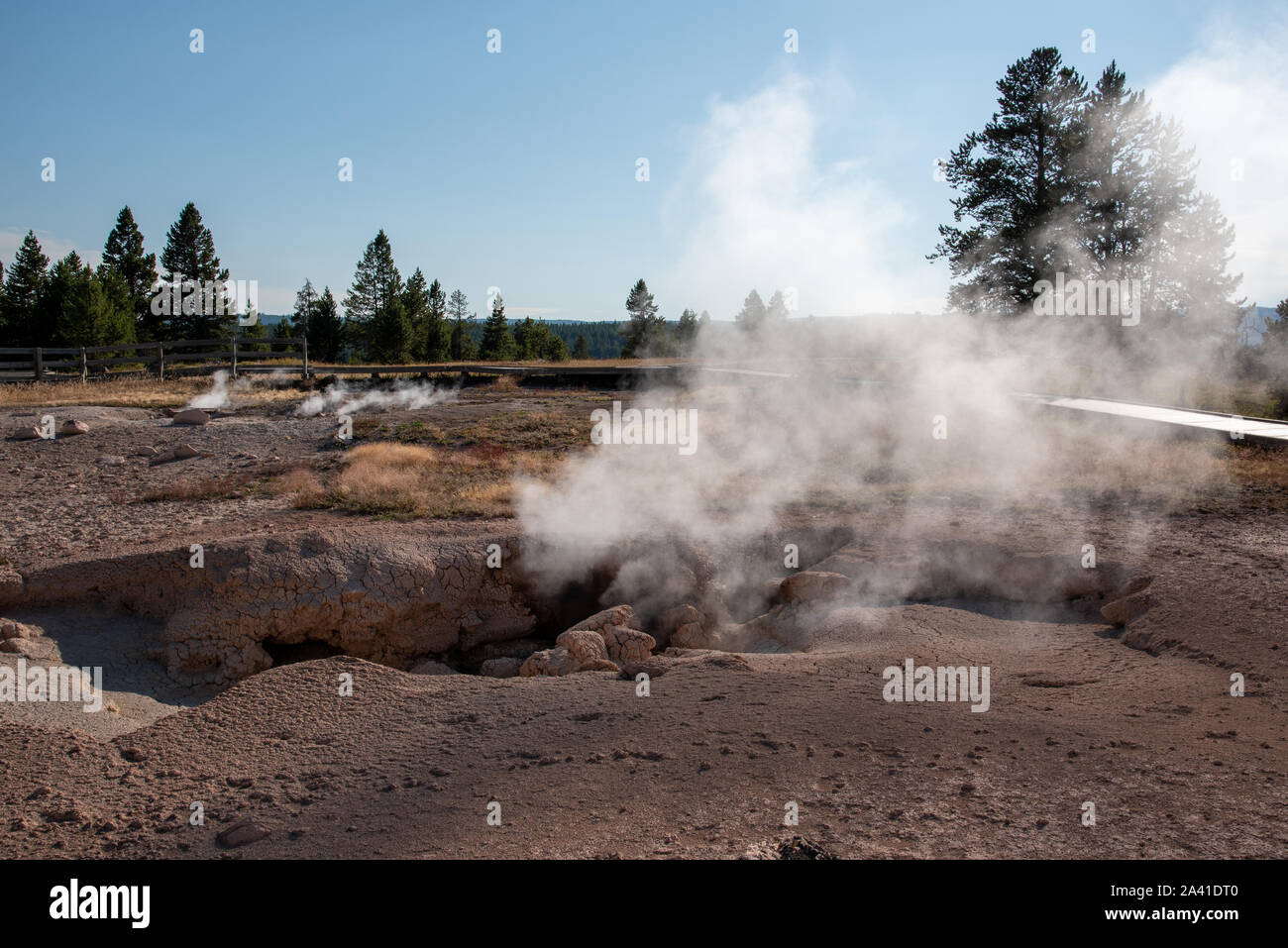 Red spouter yellowstone hi-res stock photography and images - Alamy