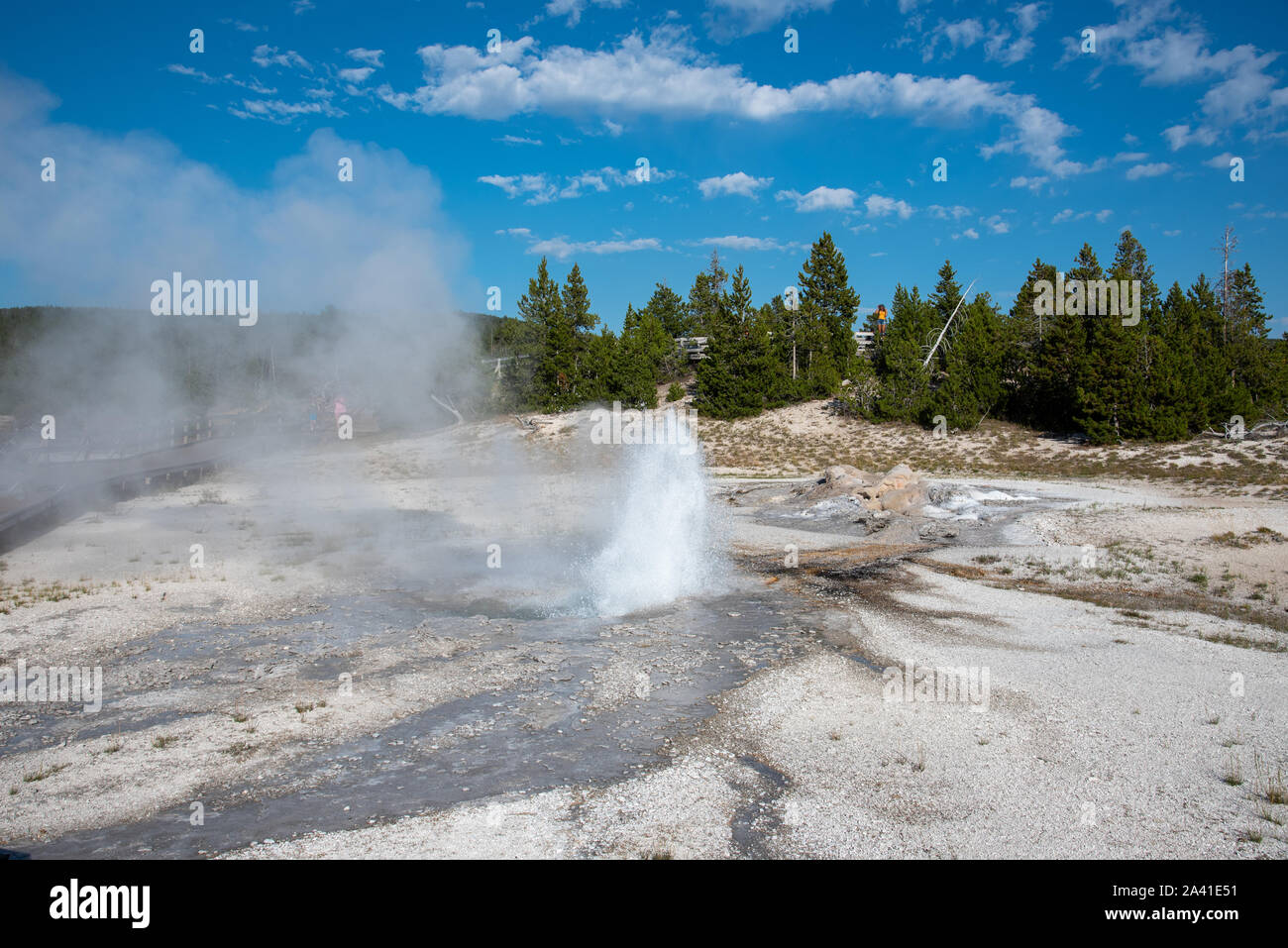 Jet geyser yellowstone hi-res stock photography and images - Alamy