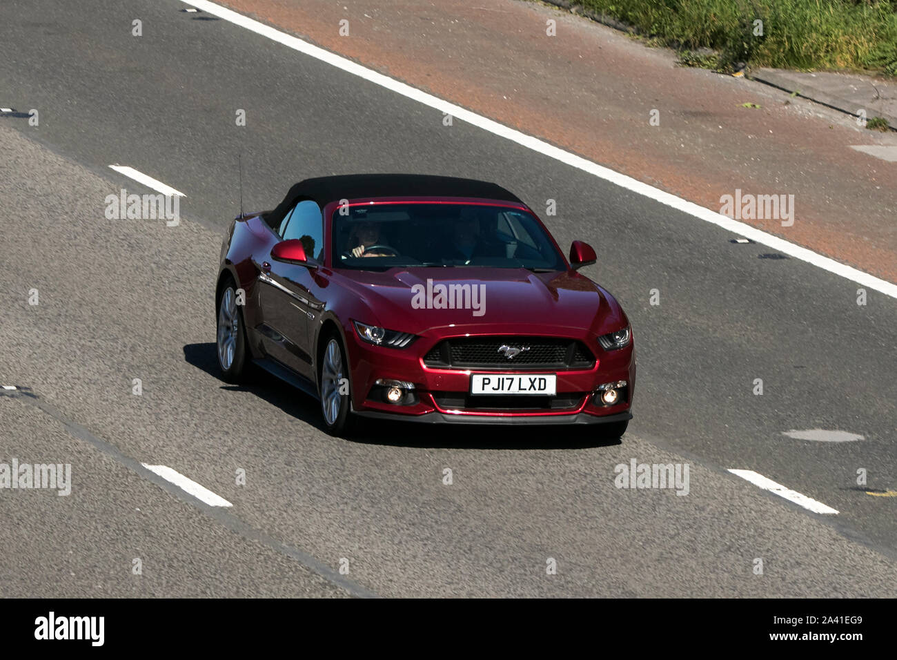 Blurred moving car PJ17LXD Shelby FORD MUSTANG GT AUTO American muscle ...