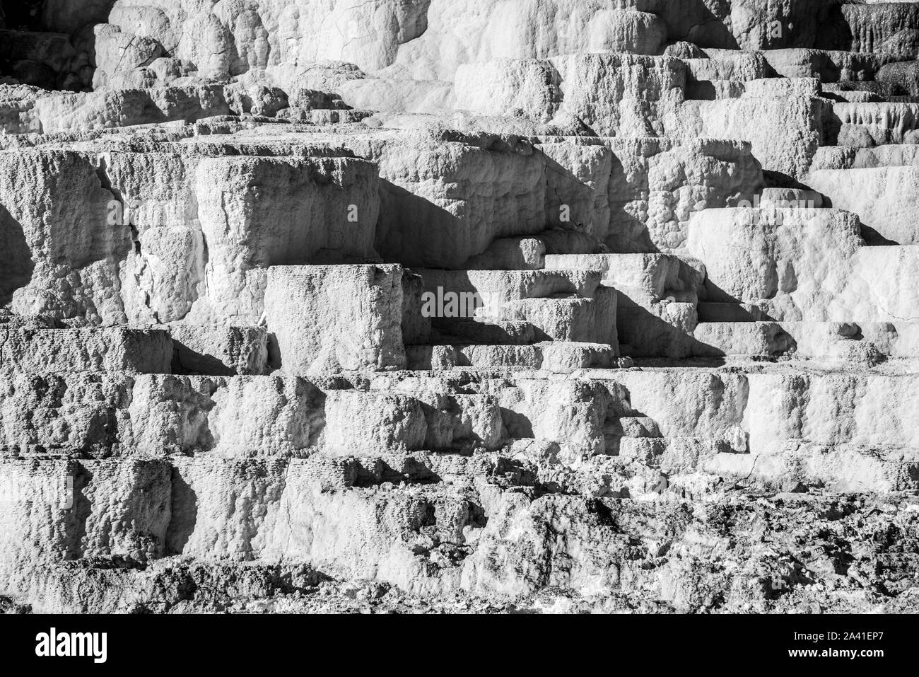 Minerva Terraces at the lower Mammoth Hot Springs in ...