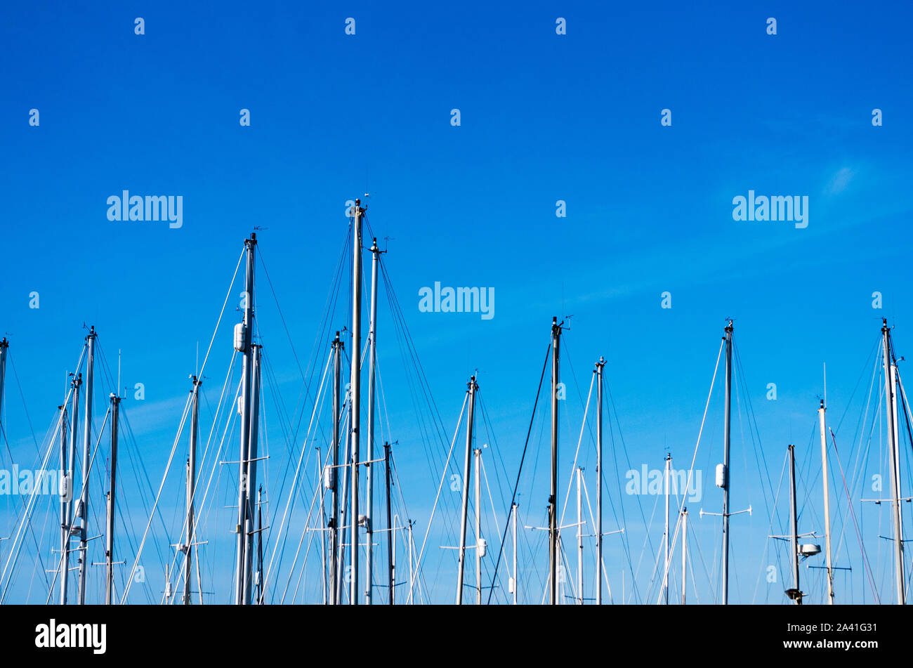 Boat masts hi-res stock photography and images - Alamy