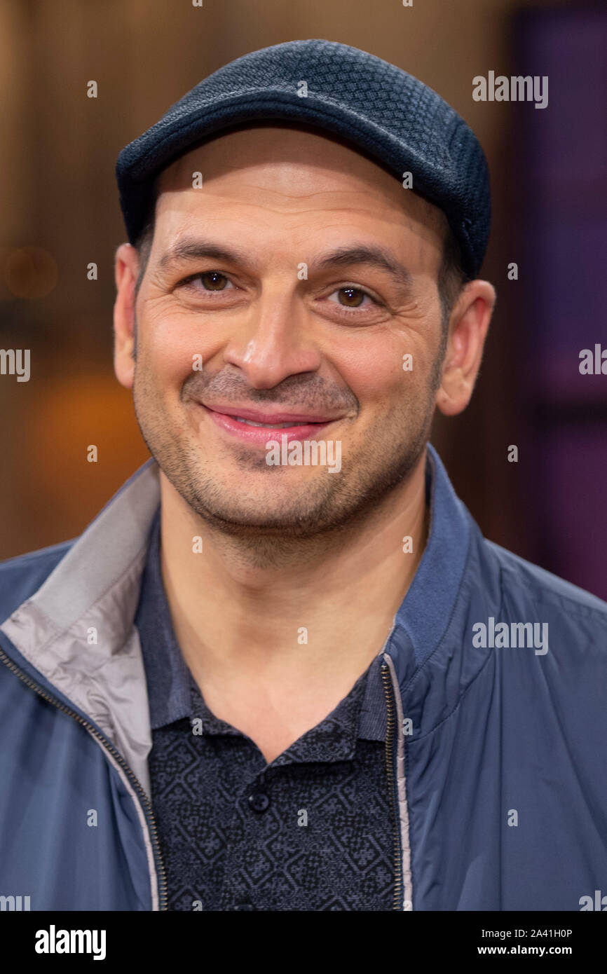 Anecdoted hi-res stock photography and images - Alamy