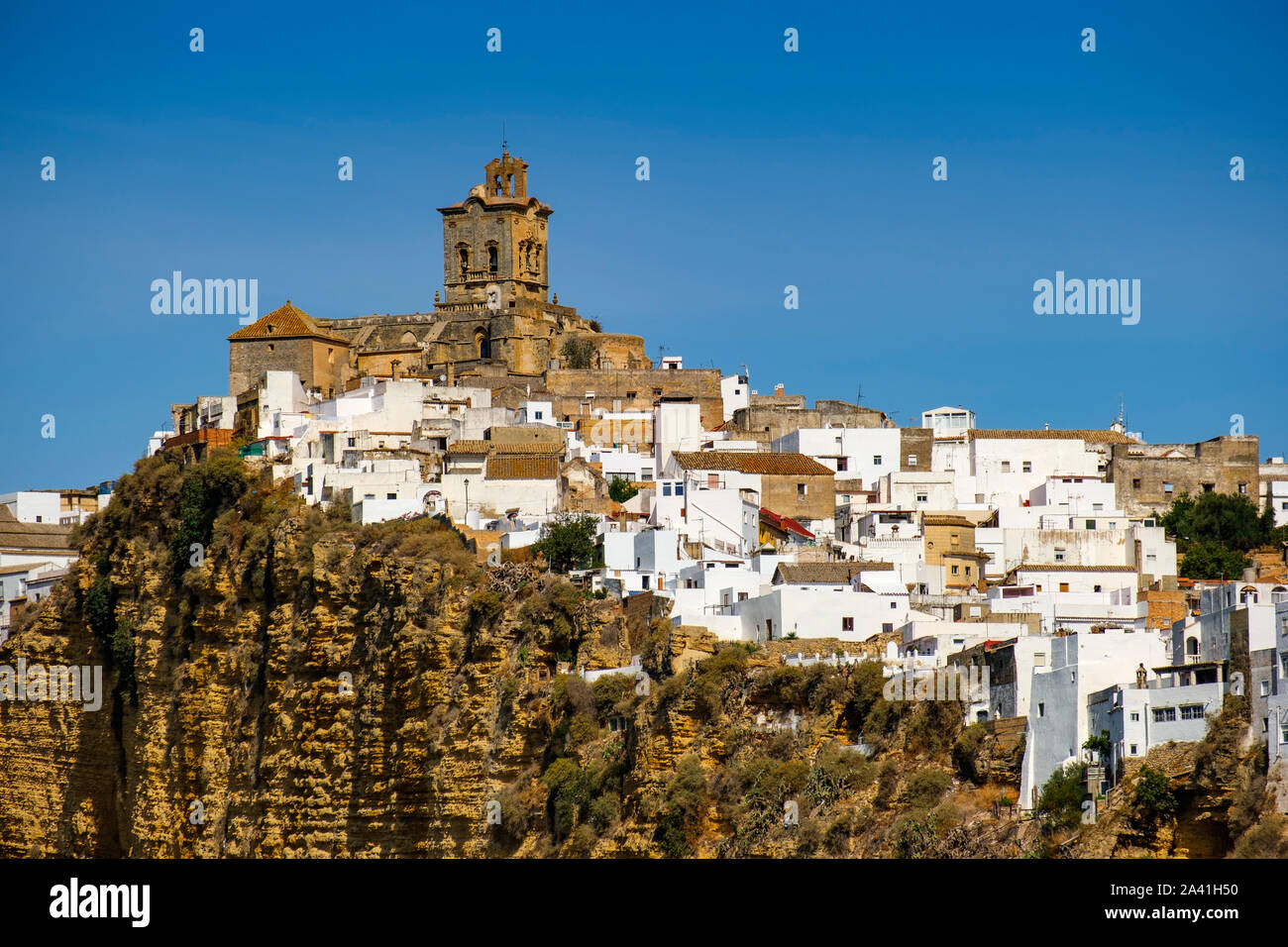 White village of Arcos de la Frontera. Pueblos Blancos de la Sierra de ...