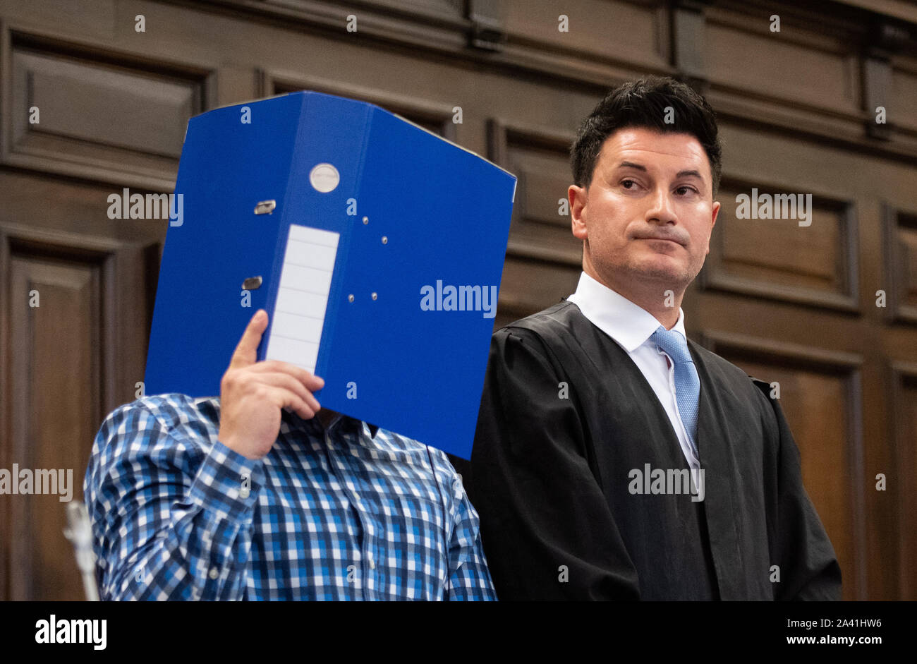 Hamburg, Germany. 11th Oct, 2019. At the beginning of the trial, the ...