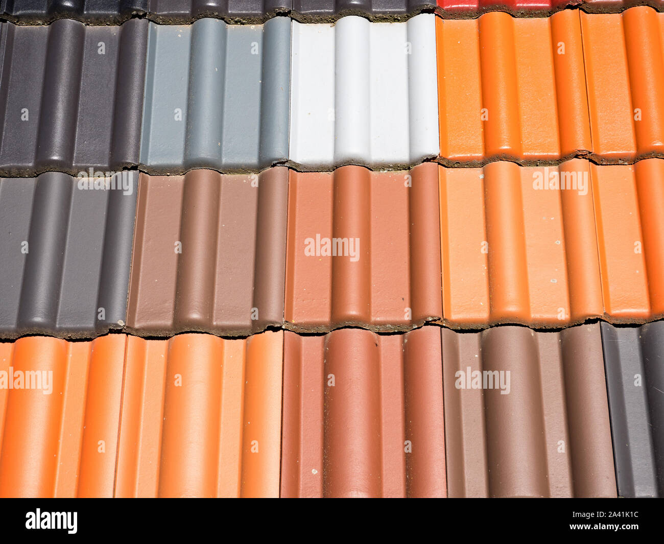 Roof tile pattern texture Stock Photo - Alamy