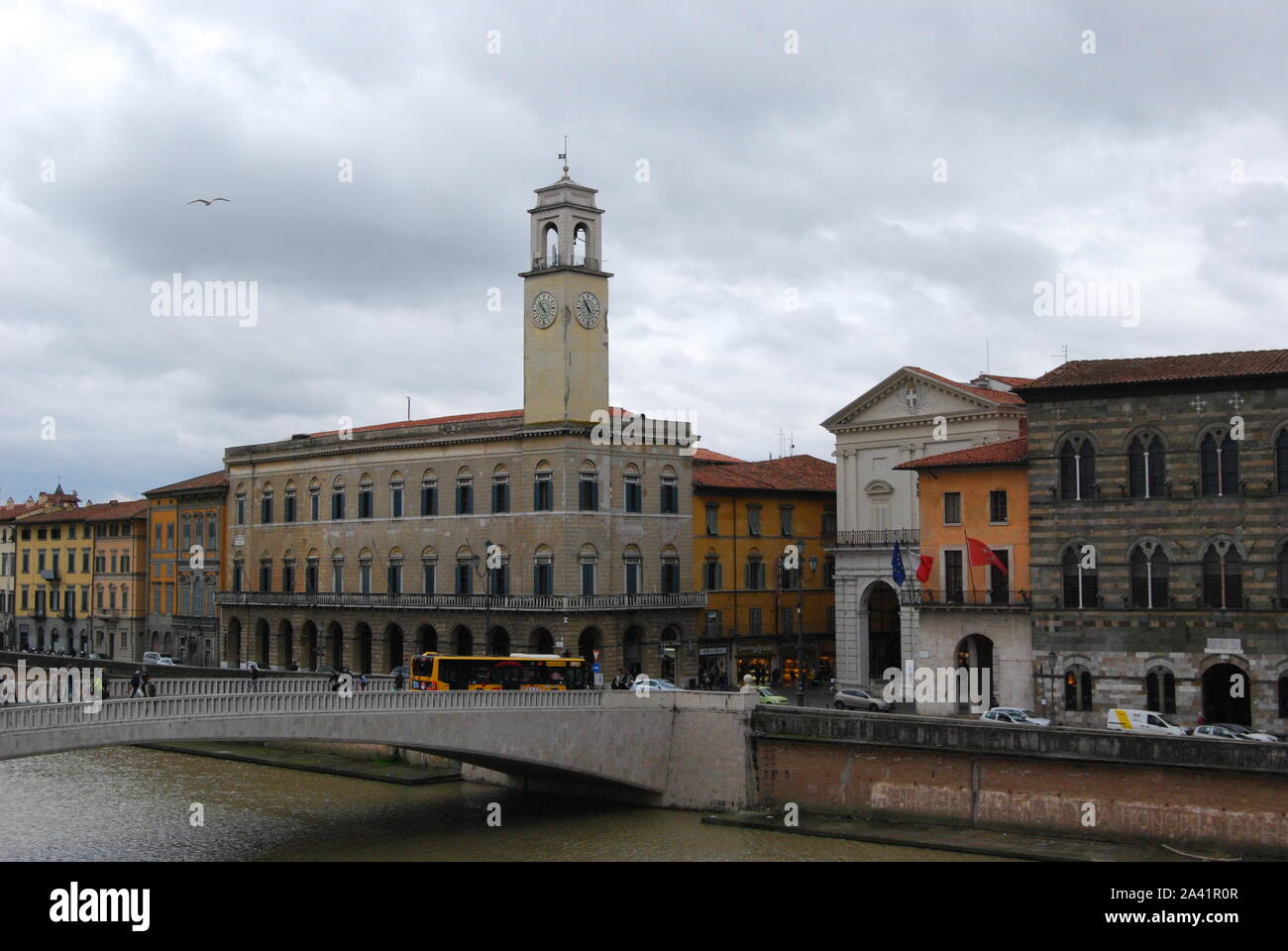 Buildings through the ages hi-res stock photography and images - Alamy