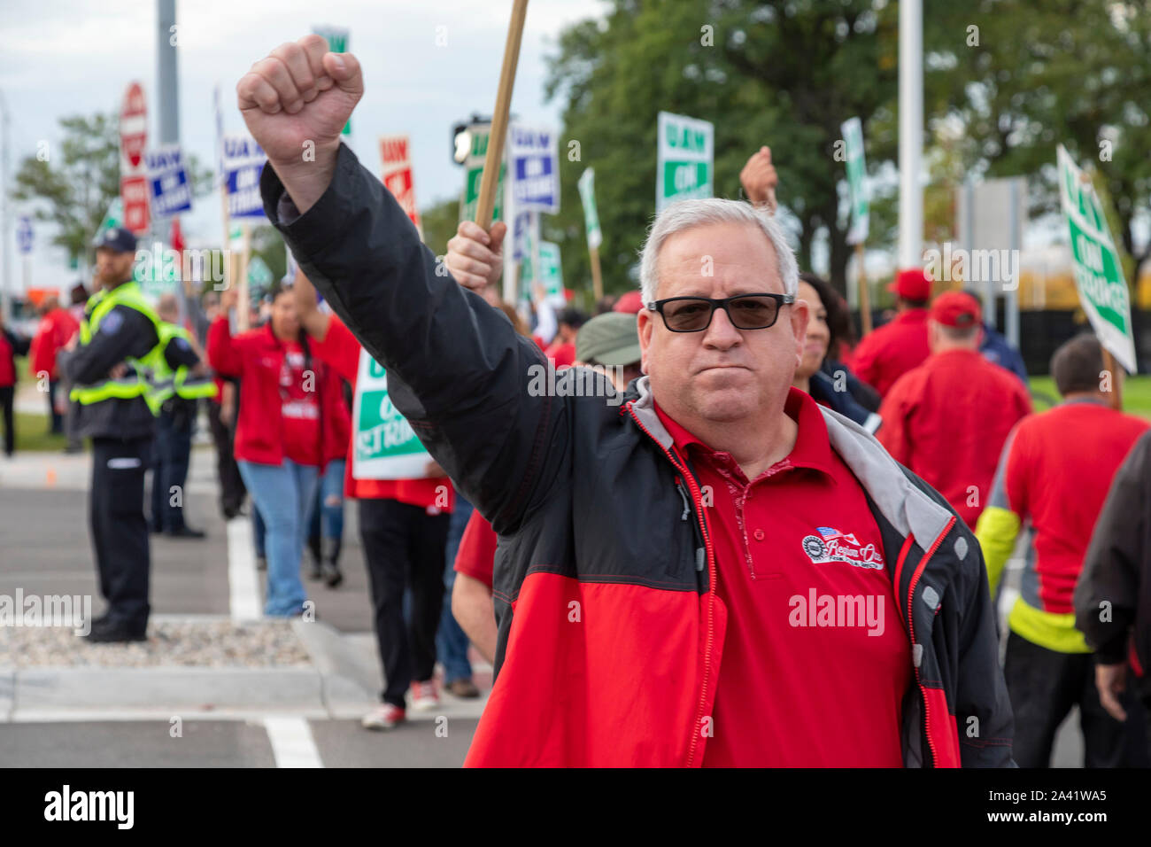 Workers picketing usa 2019 hi-res stock photography and images - Alamy
