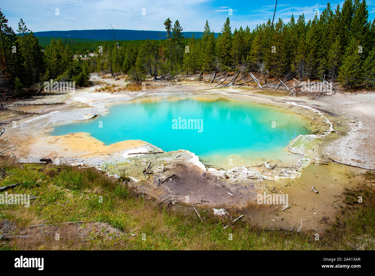 Emerald hot spring in Yellowstone of vivid colors caused by ...