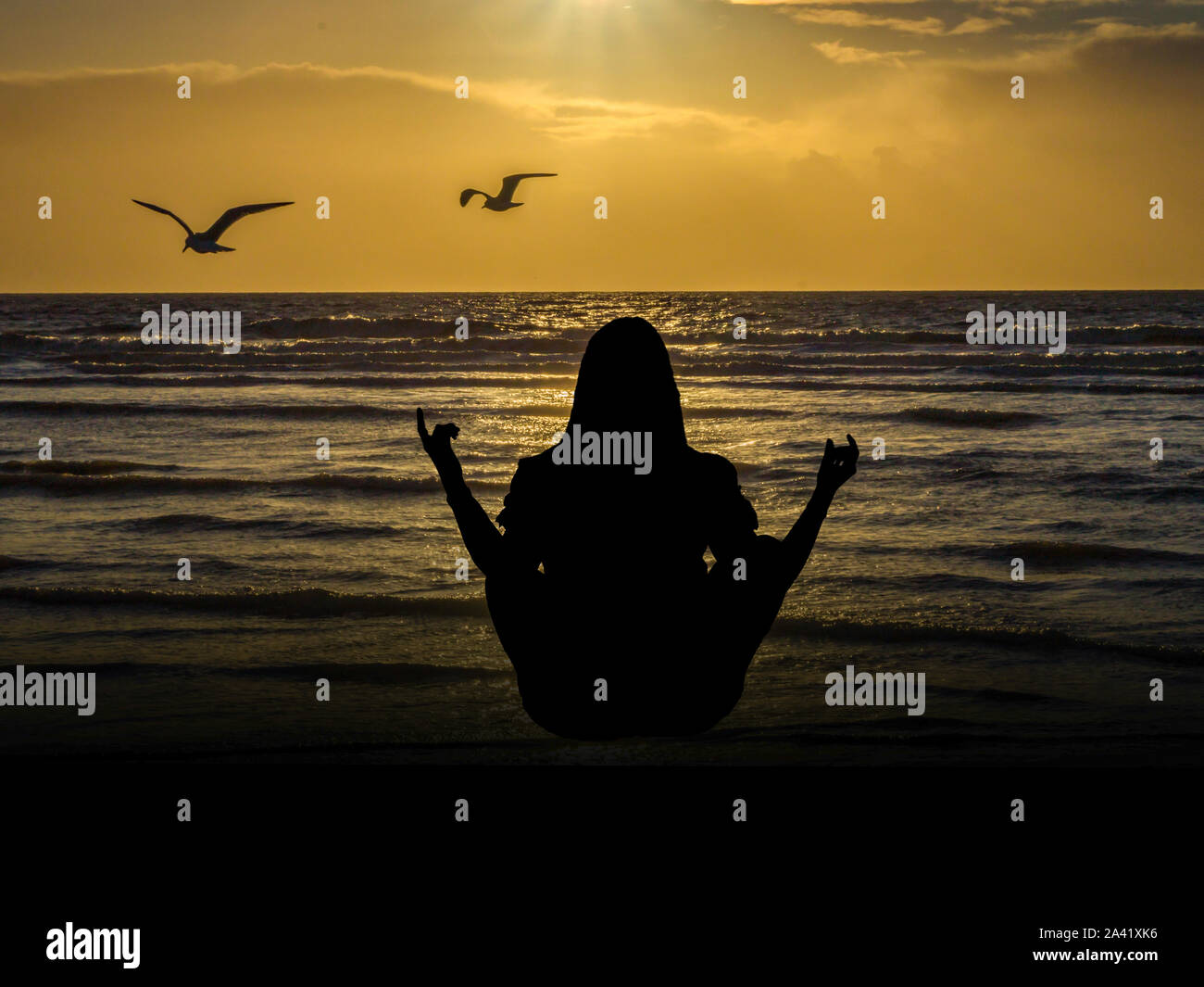 Meditation by the sea hi-res stock photography and images - Alamy