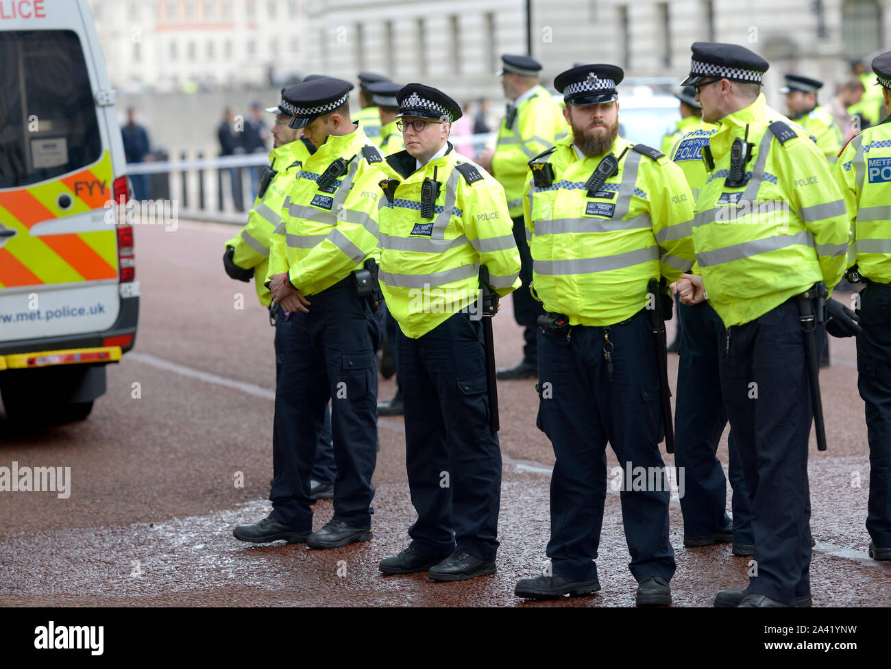 Met police building hi-res stock photography and images - Alamy