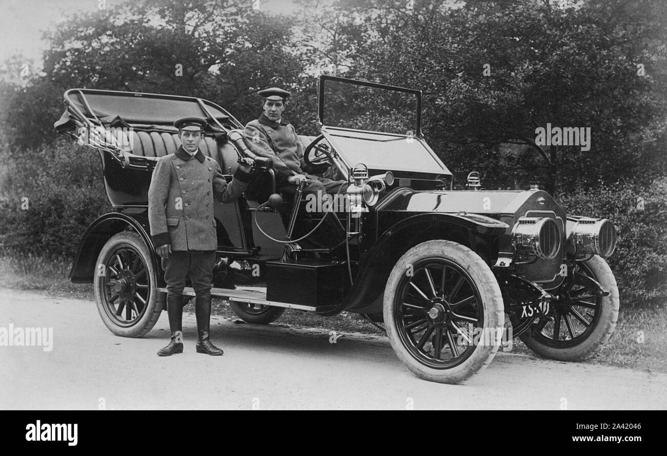 1910 Albion A6 24-30hp Stock Photo - Alamy