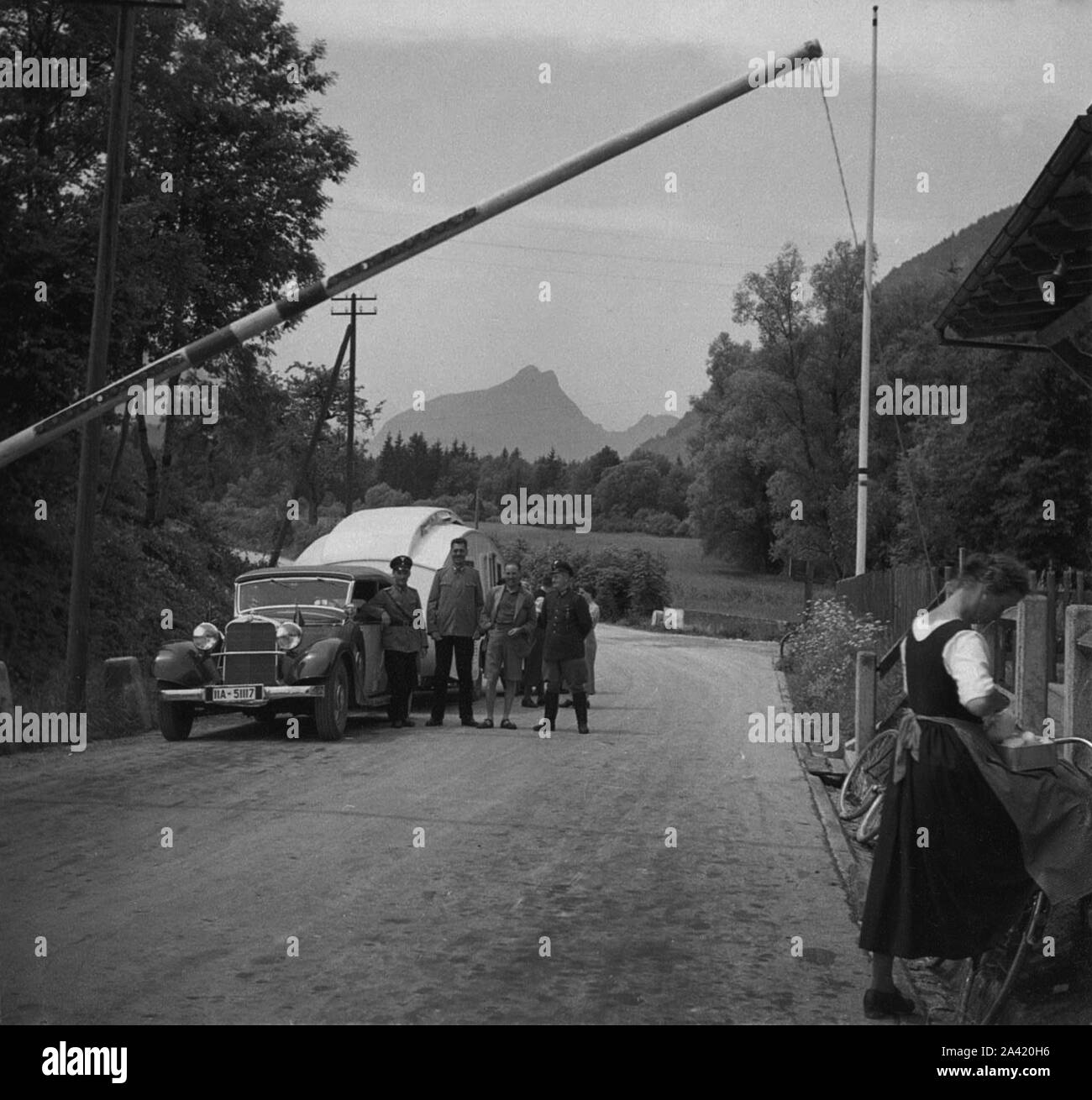 1930s caravan holiday hi-res stock photography and images - Alamy