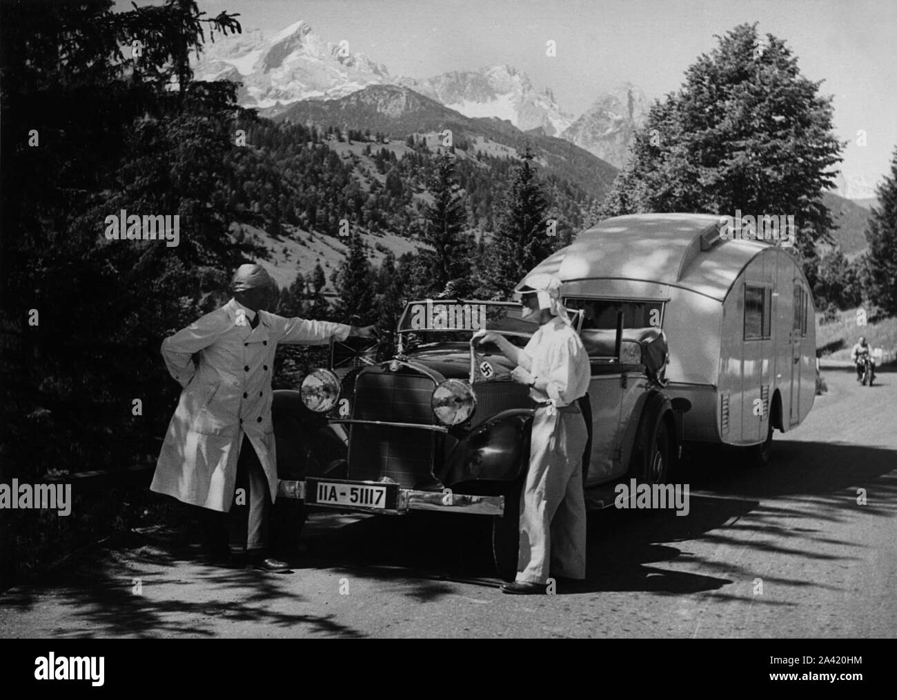 1930s caravan holiday hi-res stock photography and images - Alamy