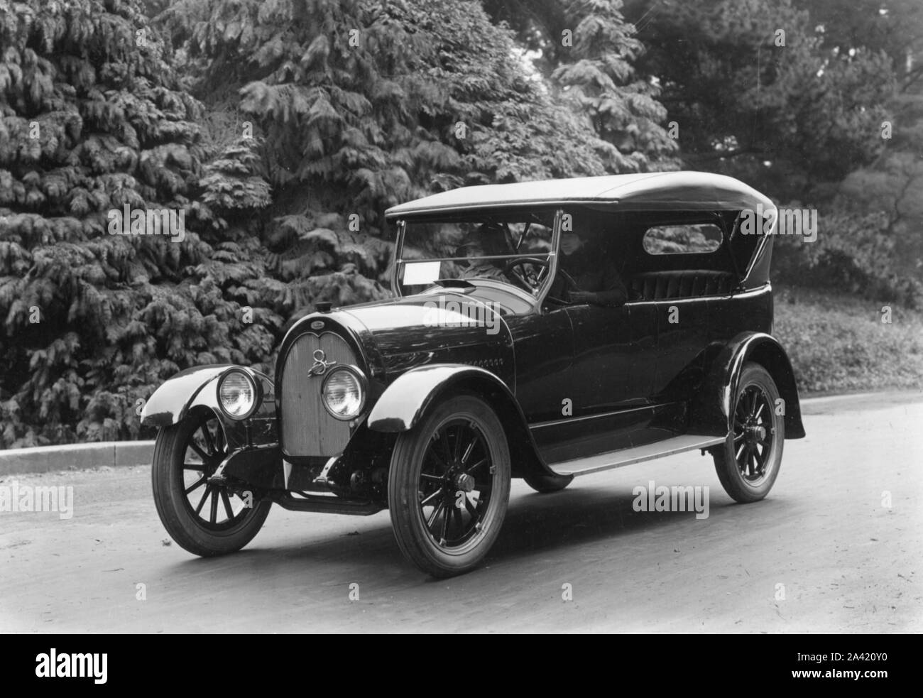1919 Apperson V8 Stock Photo - Alamy