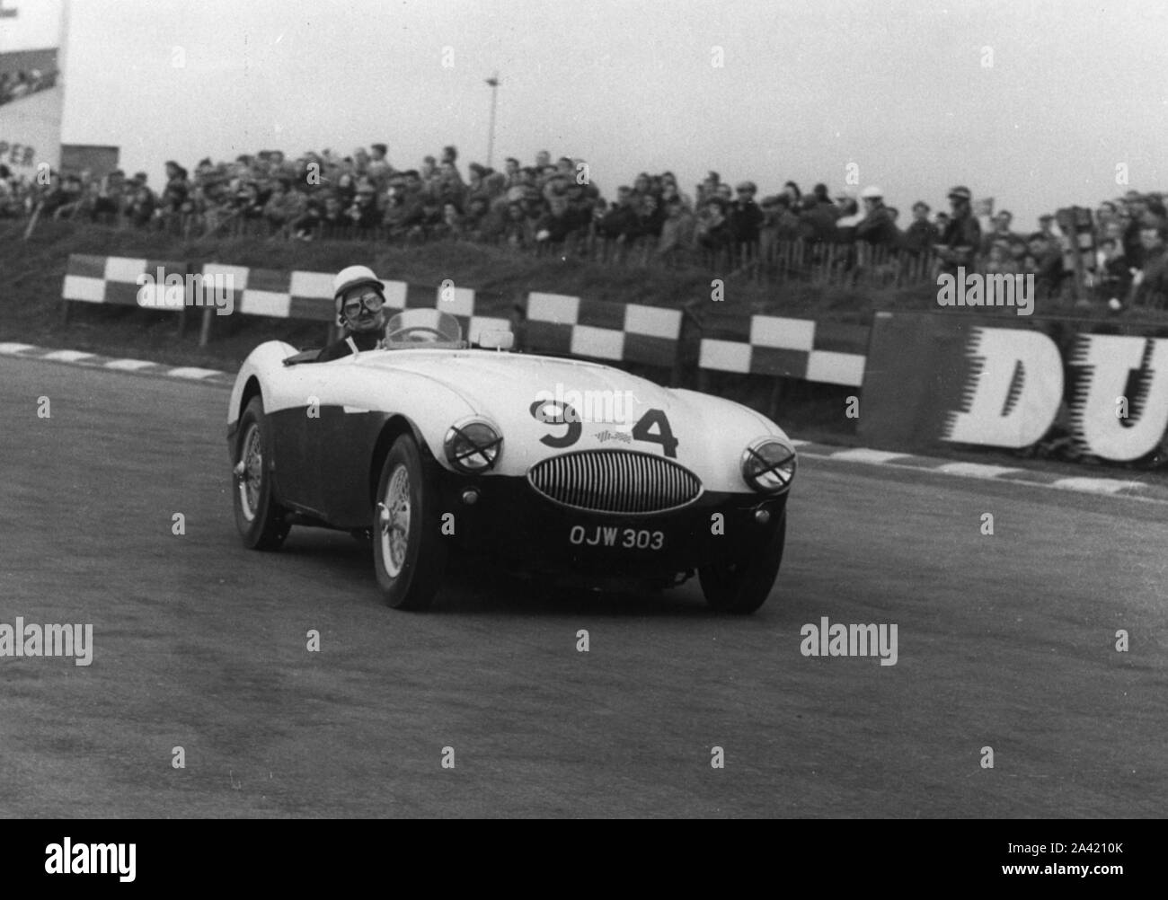 1955 austin healey 100s hi-res stock photography and images - Alamy