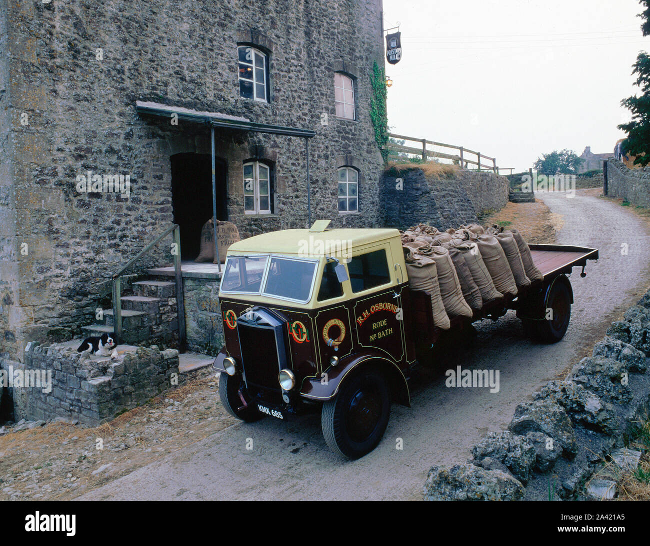 1939 Albion KL 127 3 ton truck Stock Photo - Alamy
