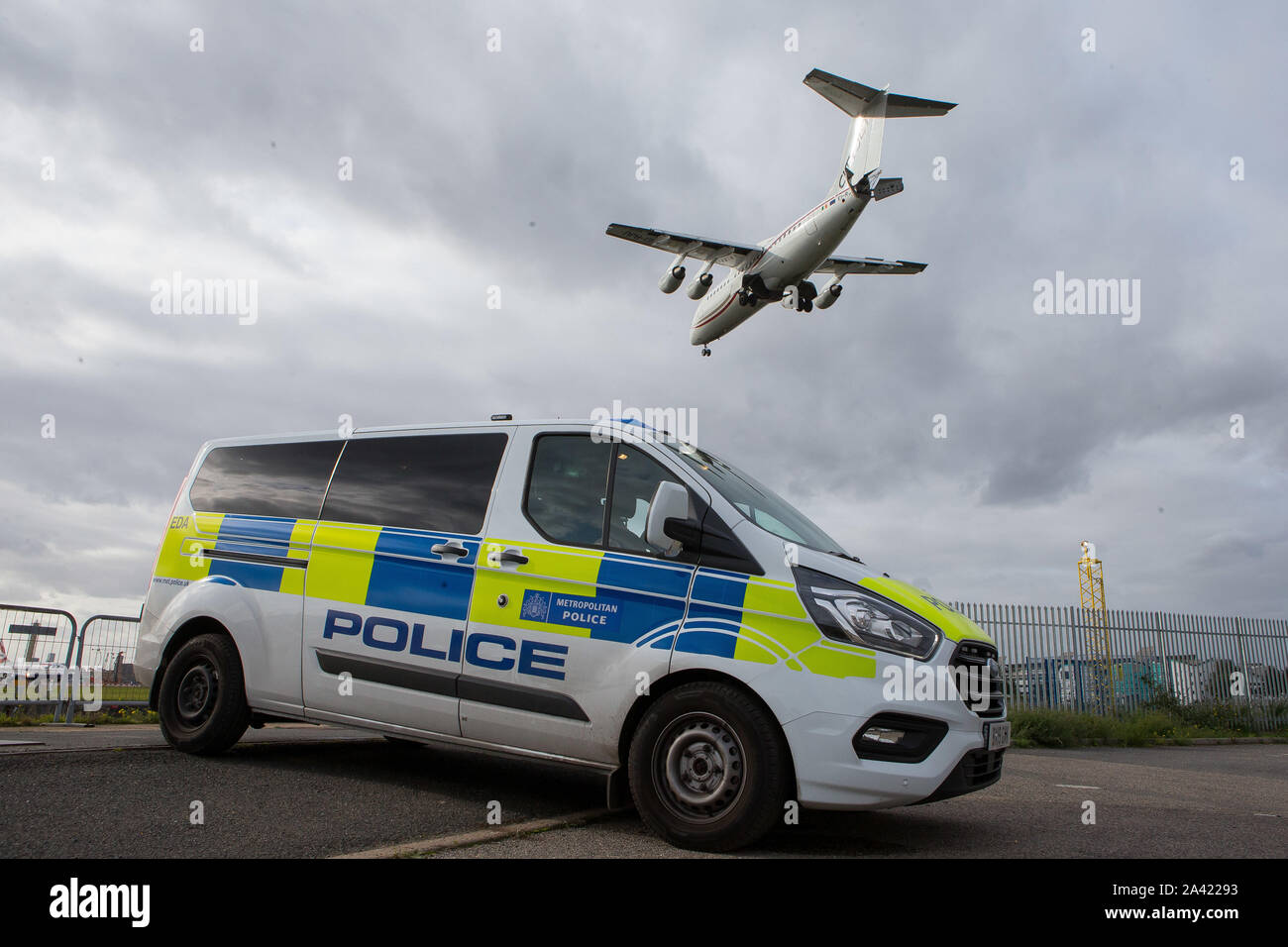Ford transit police van hi-res stock photography and images - Alamy