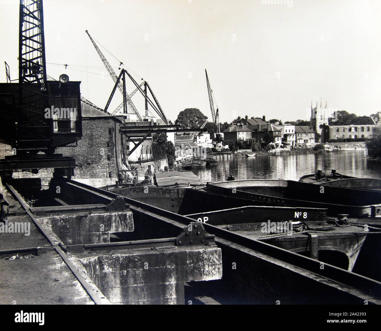 The Thames at Isleworth in the early 1960s Stock Photo - Alamy
