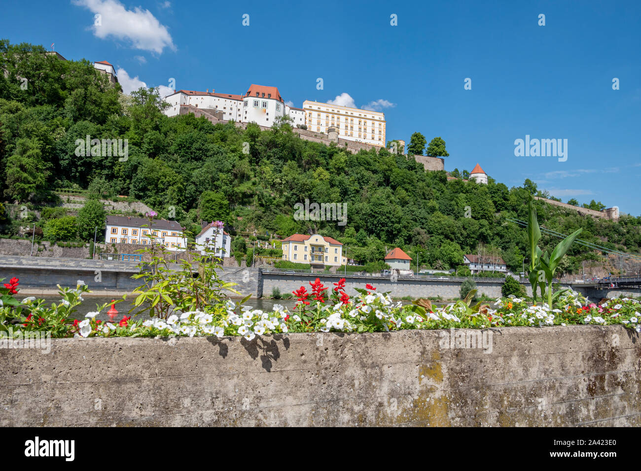 Schloss veste oberhaus hi-res stock photography and images - Alamy