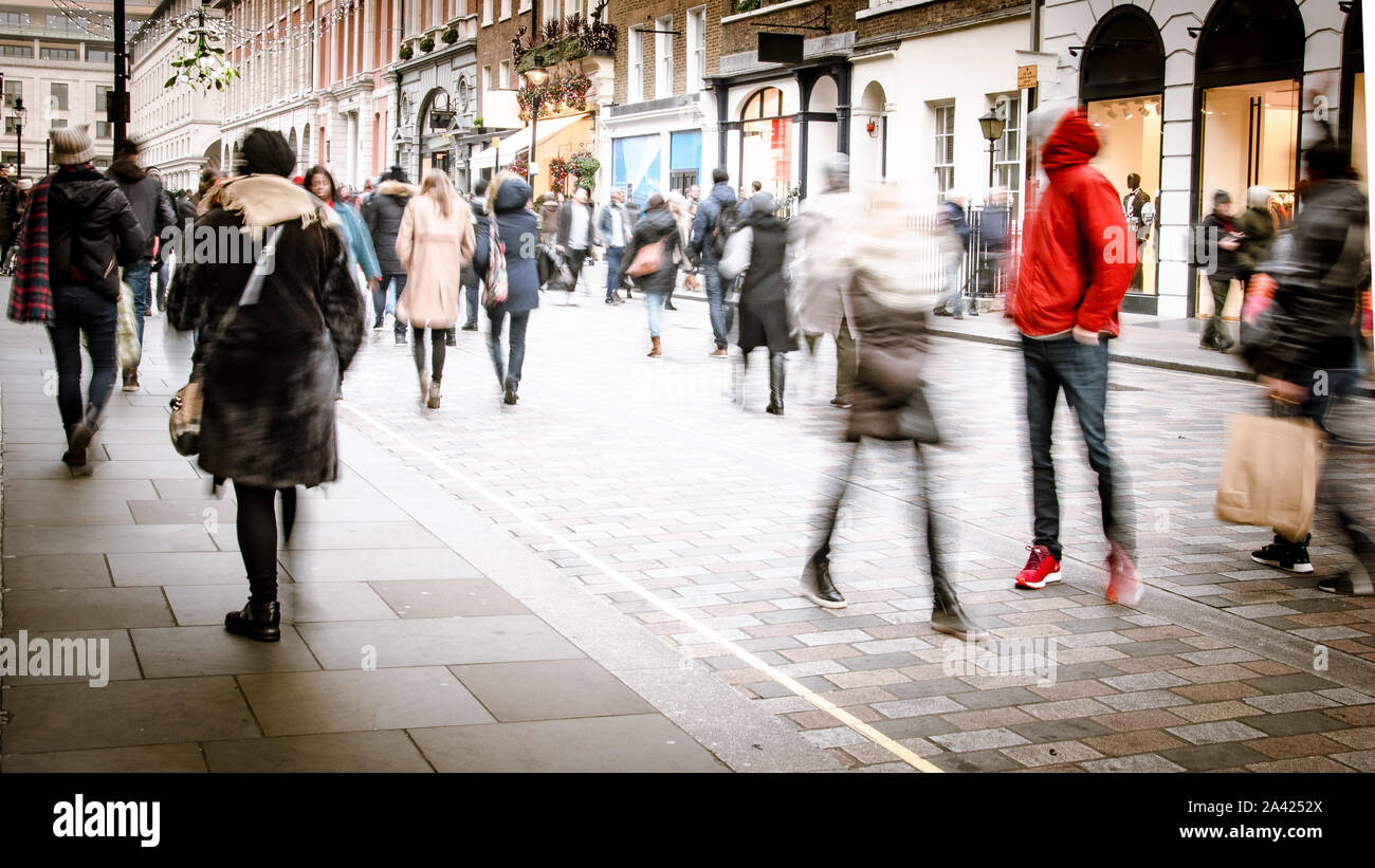 London shopping street scene Stock Photo - Alamy