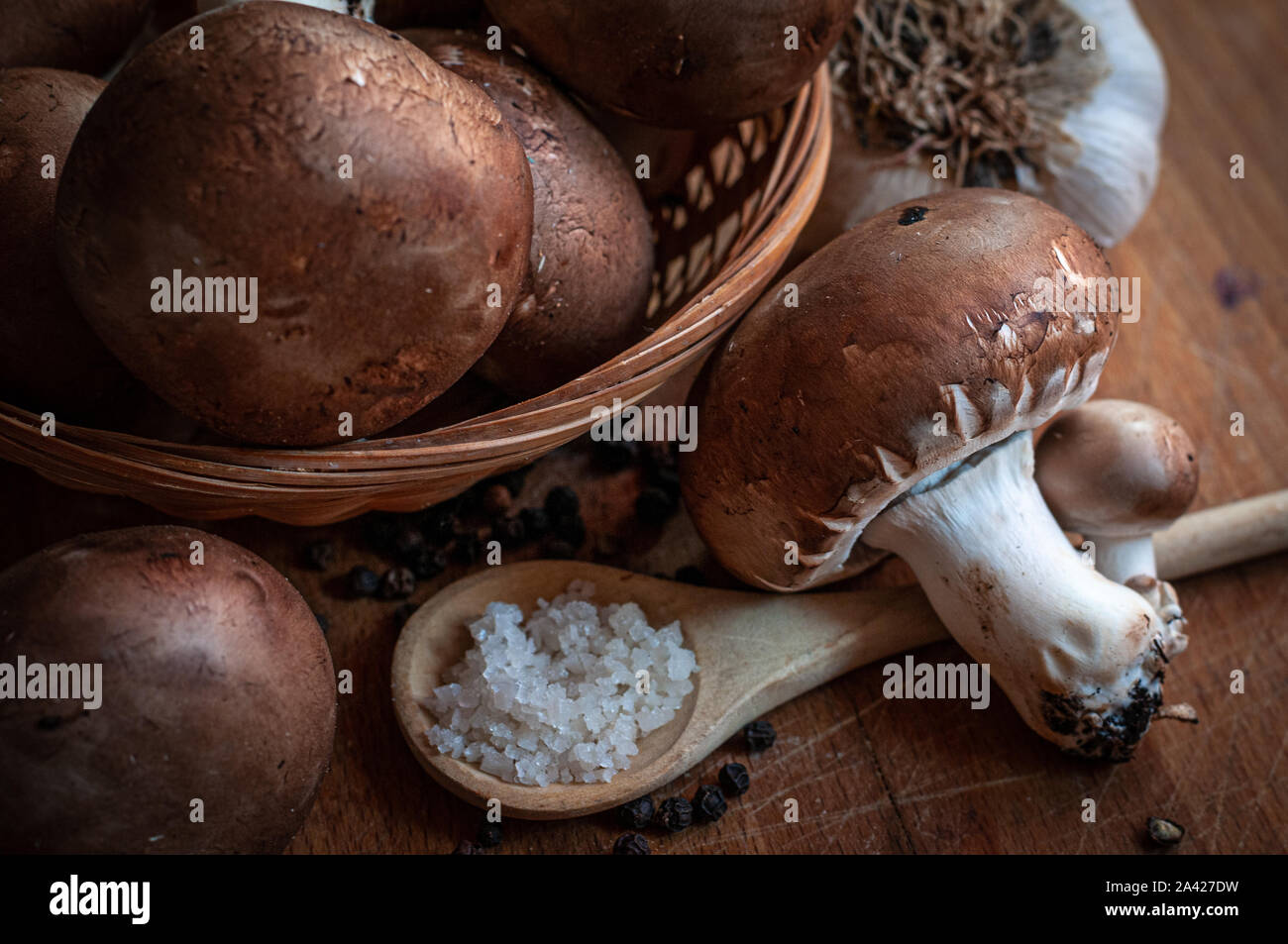Champignon de paris hi-res stock photography and images - Alamy