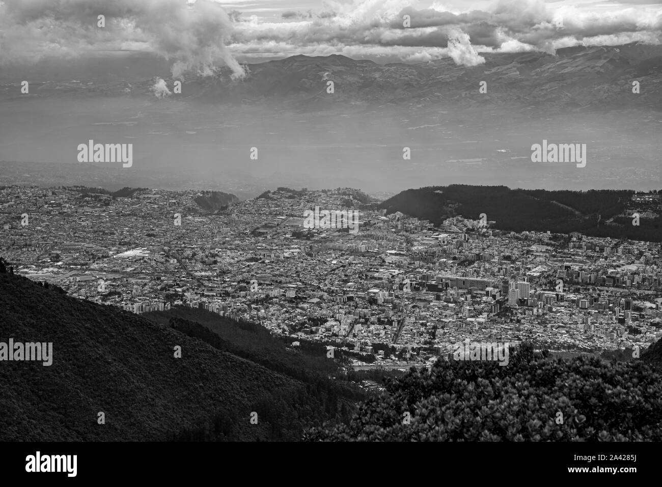 City panorama ecuador Black and White Stock Photos & Images - Alamy
