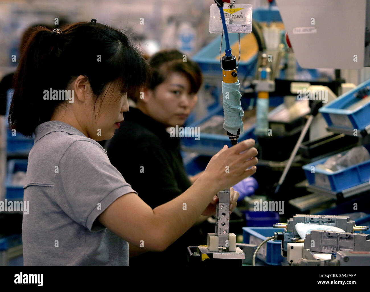 Shaver manufacturer hi-res stock photography and images - Alamy