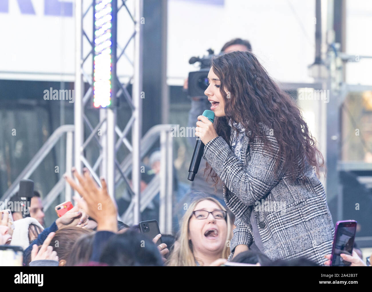 Alessia cara singer hi-res stock photography and images - Alamy
