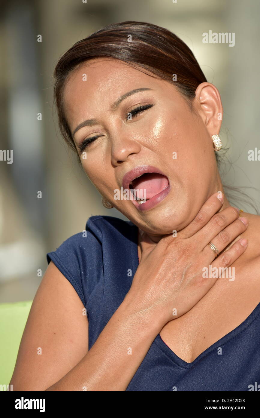Choking hi-res stock photography and images - Alamy