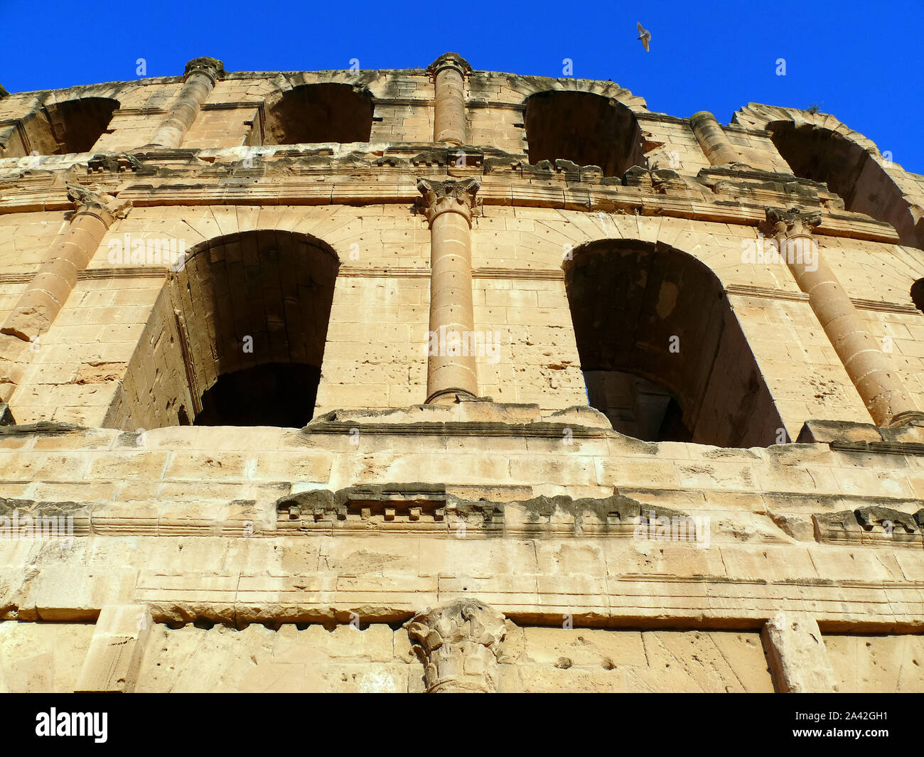 Outside el jem roman amphitheatre hi-res stock photography and images ...