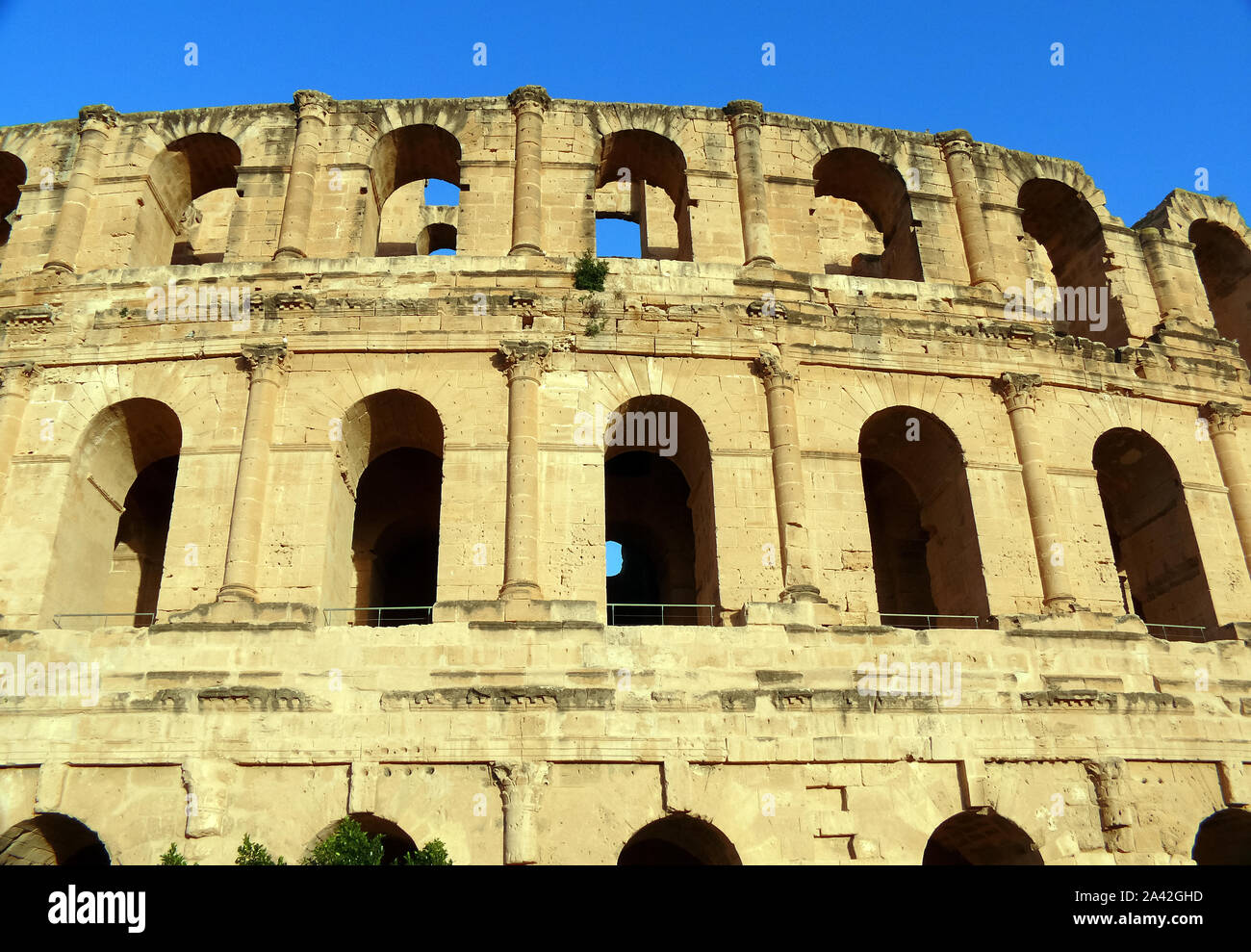 Outside el jem roman amphitheatre hi-res stock photography and images ...