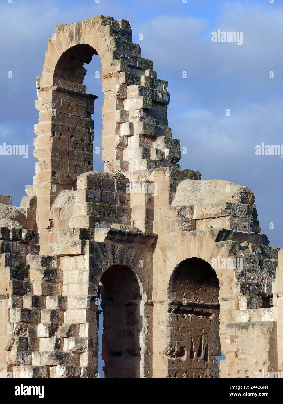 Outside el jem roman amphitheatre hi-res stock photography and images ...