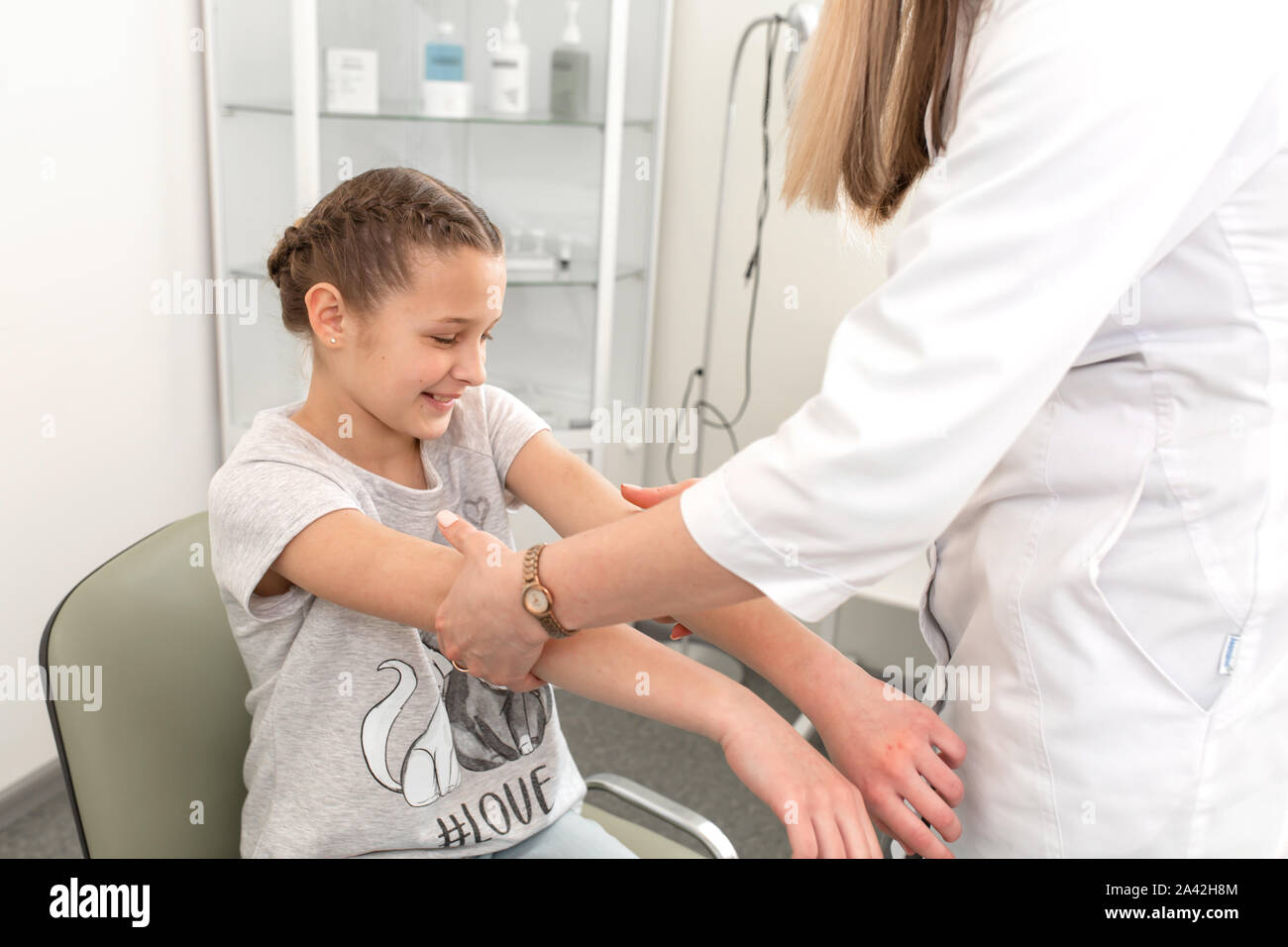 Dermatology consultation child hi-res stock photography and images - Alamy