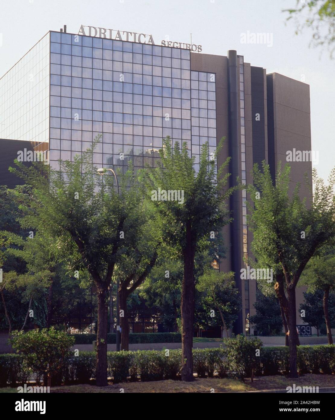 EDIFICIO DE SEGUROS LA ADRIATICA - PASEO DE LA CASTELLANA. Location: EXTERIOR. MADRID. SPAIN ...